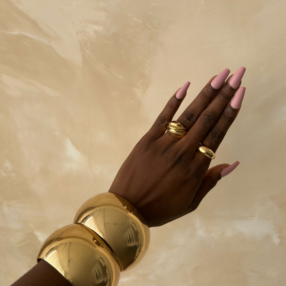 Toni Bangle – DaintyByBey